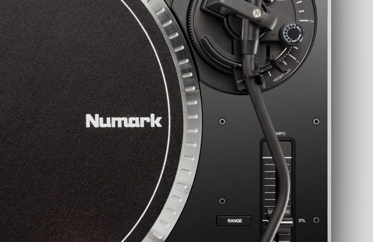 Numark NTX1000: Robuster und preiswerter Plattenspieler mit ...